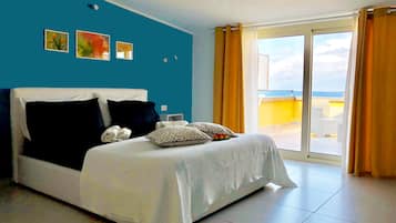 Suíte luxo, vista para o mar | 2 quartos, escrivaninha, cortinas blackout, quartos à prova de som