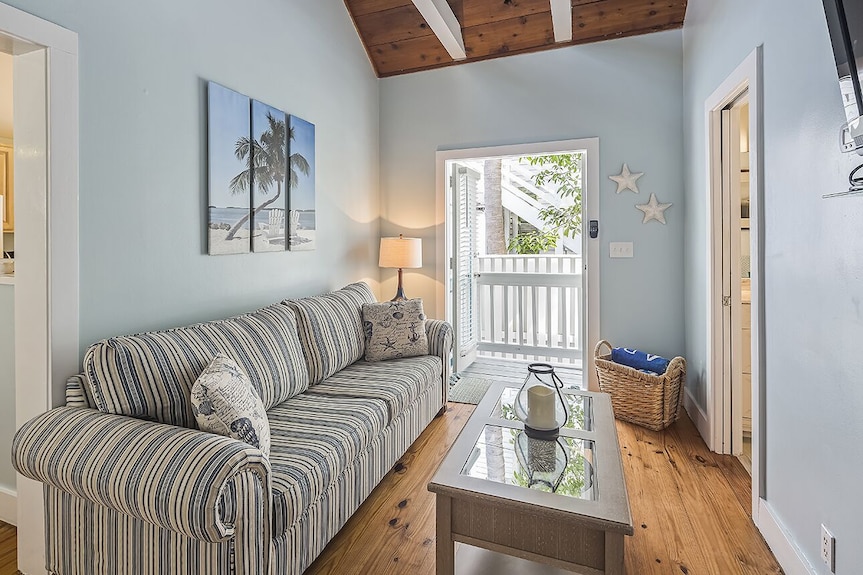 Tides On Simonton ~ Perfectly Located Condominium Just Off Duval! - Key West, FL