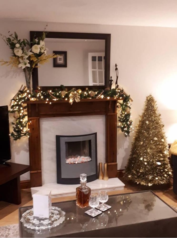 The Flat Garden, Windermere - Windermere
