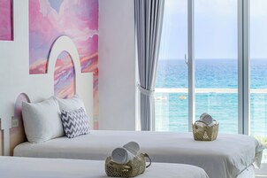 Quarto Quádruplo, varanda, vista para o oceano | Cortinas/cortinados opacos, Wi-fi grátis, roupa de cama fornecida