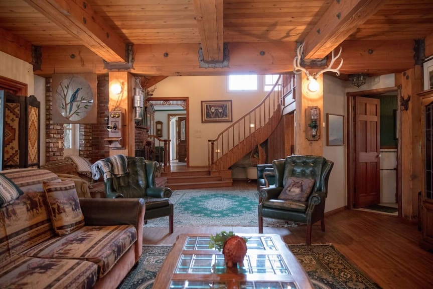 Sleeps 20+! Ranch Retreat Minutes From Disneyland - Convention Center - Beach! - Prado Regional Park, Chino