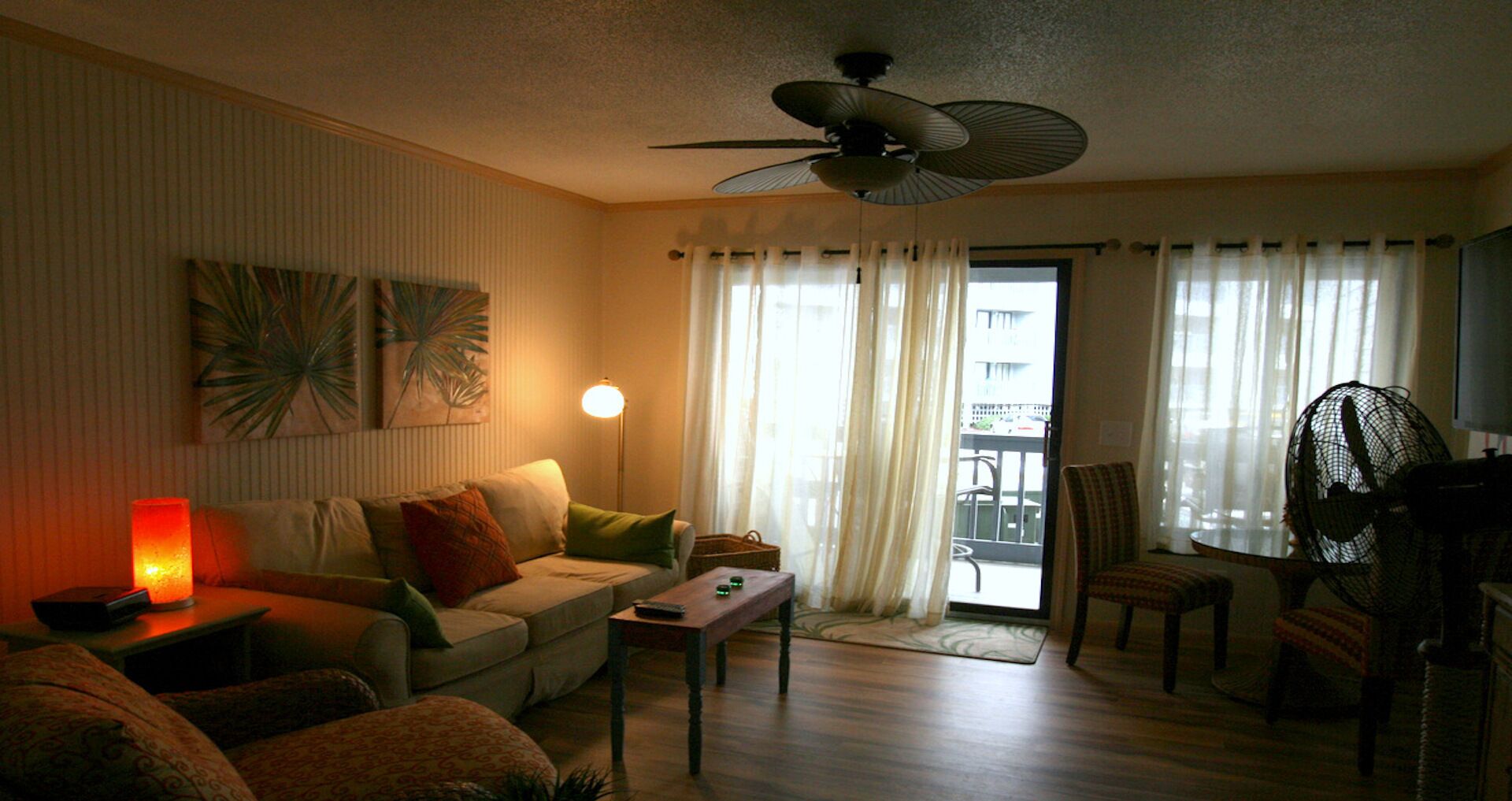 Sandy Toes!  King Bed - Newly Renovated - Clean - Tybee Island, GA