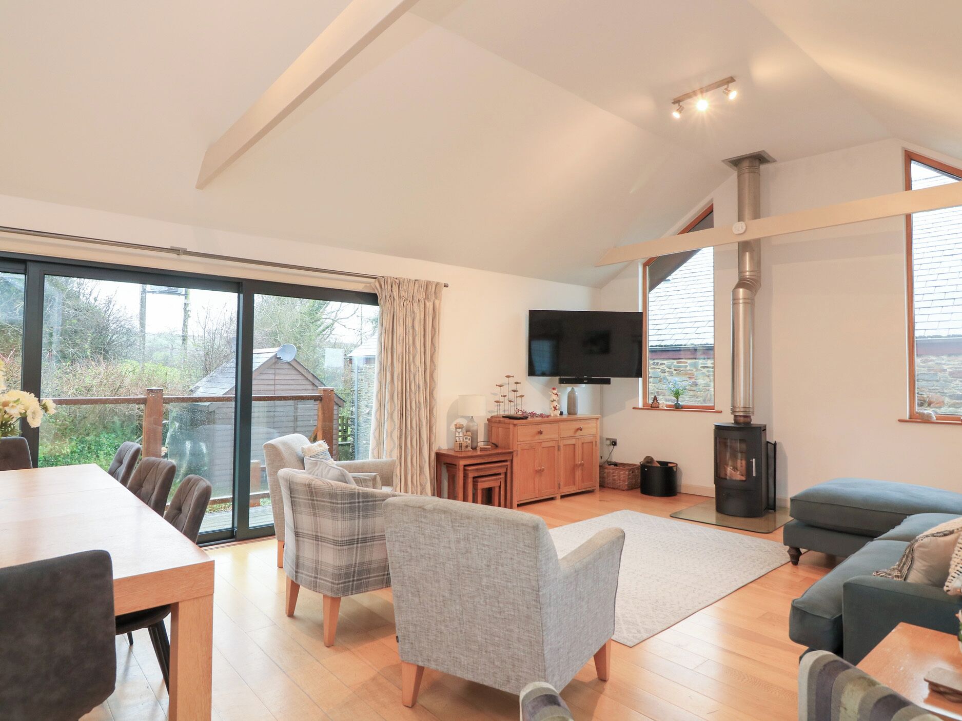 Courtyard Cottage, Family Friendly, With Pool In Dartmouth - Totnes