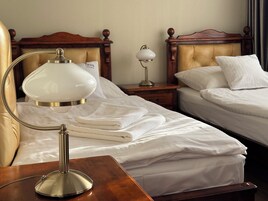 Quarto duplo standard | Individualmente mobiliados, cortinas blackout, Wi-Fi de cortesia