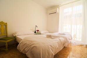 Wi-fi grátis, roupa de cama fornecida