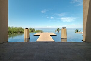 Vista para praia/oceano