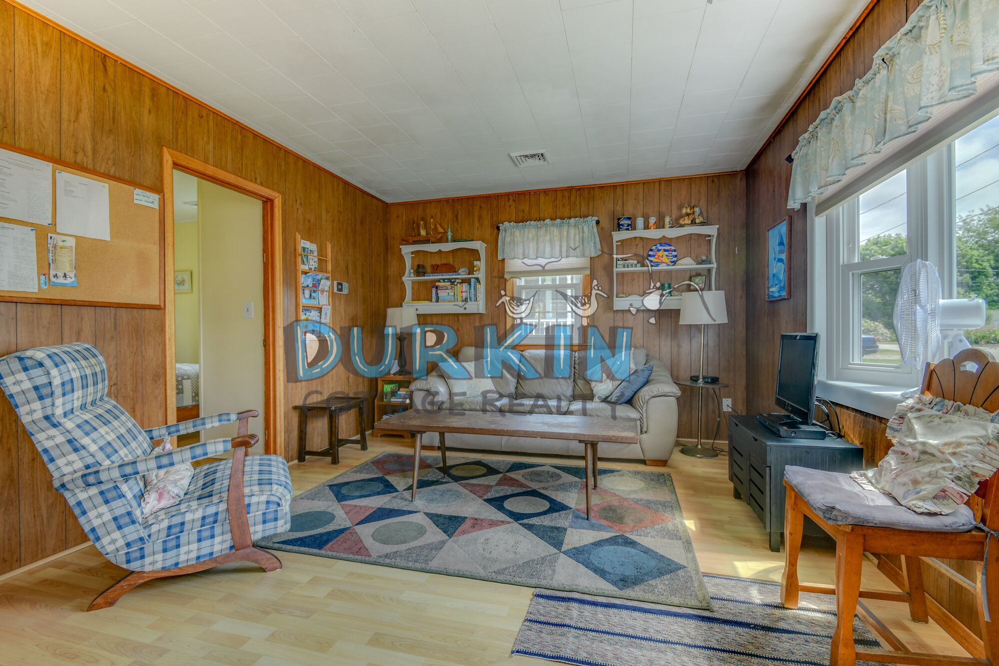 Quaint Cottage, Short Walk To Salt Pond Access, Close To Beaches - Rhode Island