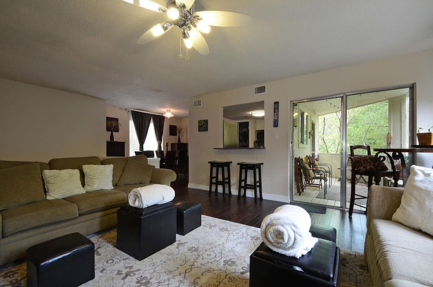 Bloques De Barton Springs Pool, Zilker Park, Restaurantes, Remolques De Comida ... Más - Austin