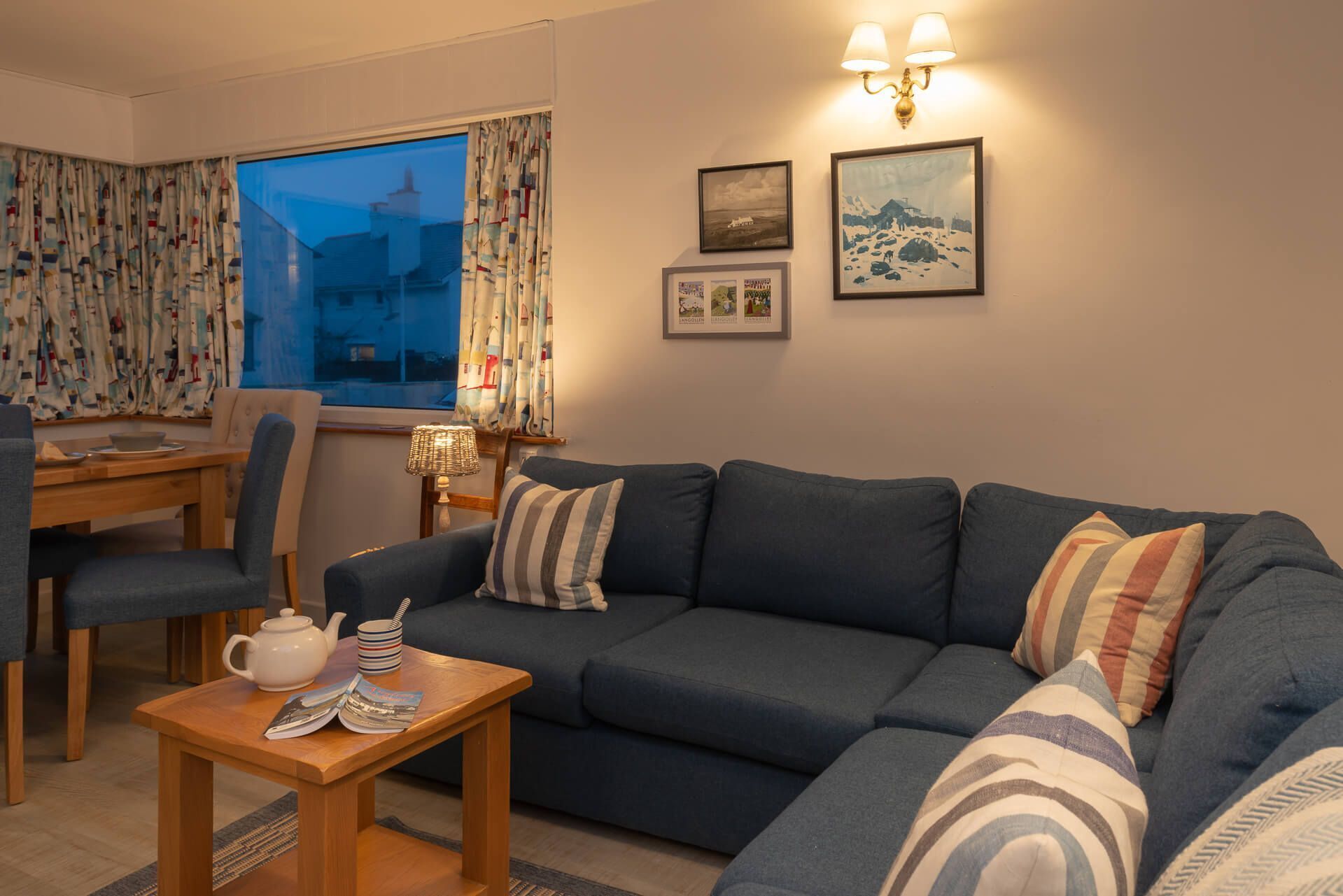 Marimar : Charming 3bed Pet-friendly Bungalow Steps From Rhosneigr Beach | Managed By Anglesey Holi - Anglesey