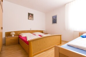 Apartamento, 3 quartos | Berços/camas para crianças grátis, Wi-fi grátis 
