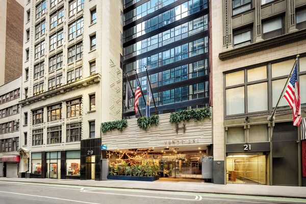 Hotel Hendricks - Queens, NY
