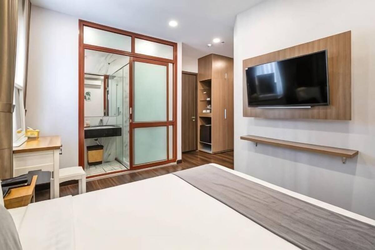 1 quarto, frigobar, cofres nos quartos, individualmente decorados