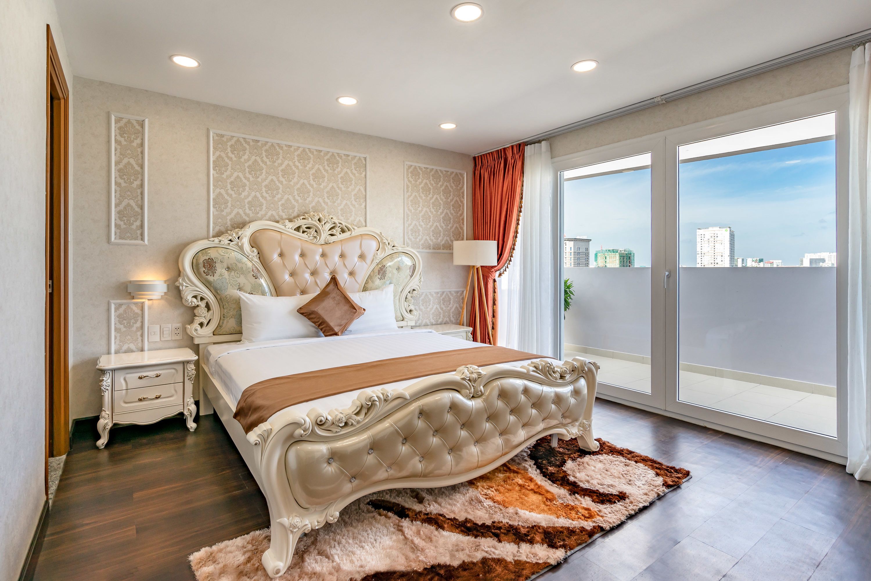 Cobertura real, 2 quartos, para não fumantes, vista para a cidade | 1 quarto, frigobar, cofres nos quartos, individualmente decorados