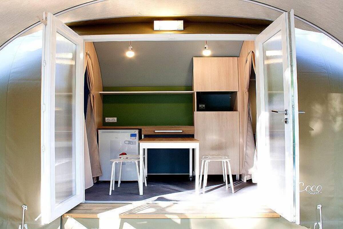Tenda Comfort, 2 quartos, casa de banho partilhada (Coco Sweet Tent) | Cofre no quarto, secretária 