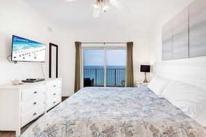 Apartamento Comfort em Condomínio Fechado, 2 quartos, varanda, vista parcial para o oceano | 2 quartos, com decoração personalizada, com mobília individualizada 