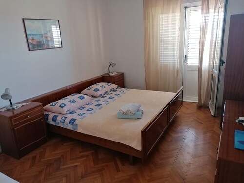 Ferienwohnung Marija1 - Close To The Center: A3 Veranda(5) - Jelsa, Insel Hvar, Kroatien - Jelsa