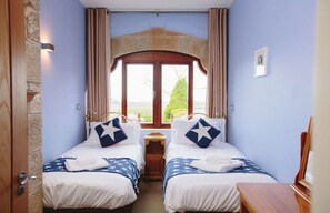 Casa de campo, várias camas | 3 quartos, berço de viagem, Wi-Fi de cortesia