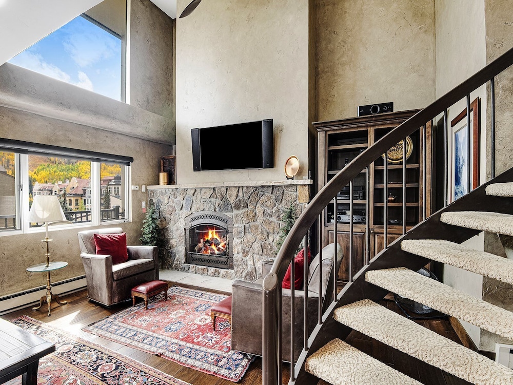 Vantage Point Condo 304 - Vail, CO
