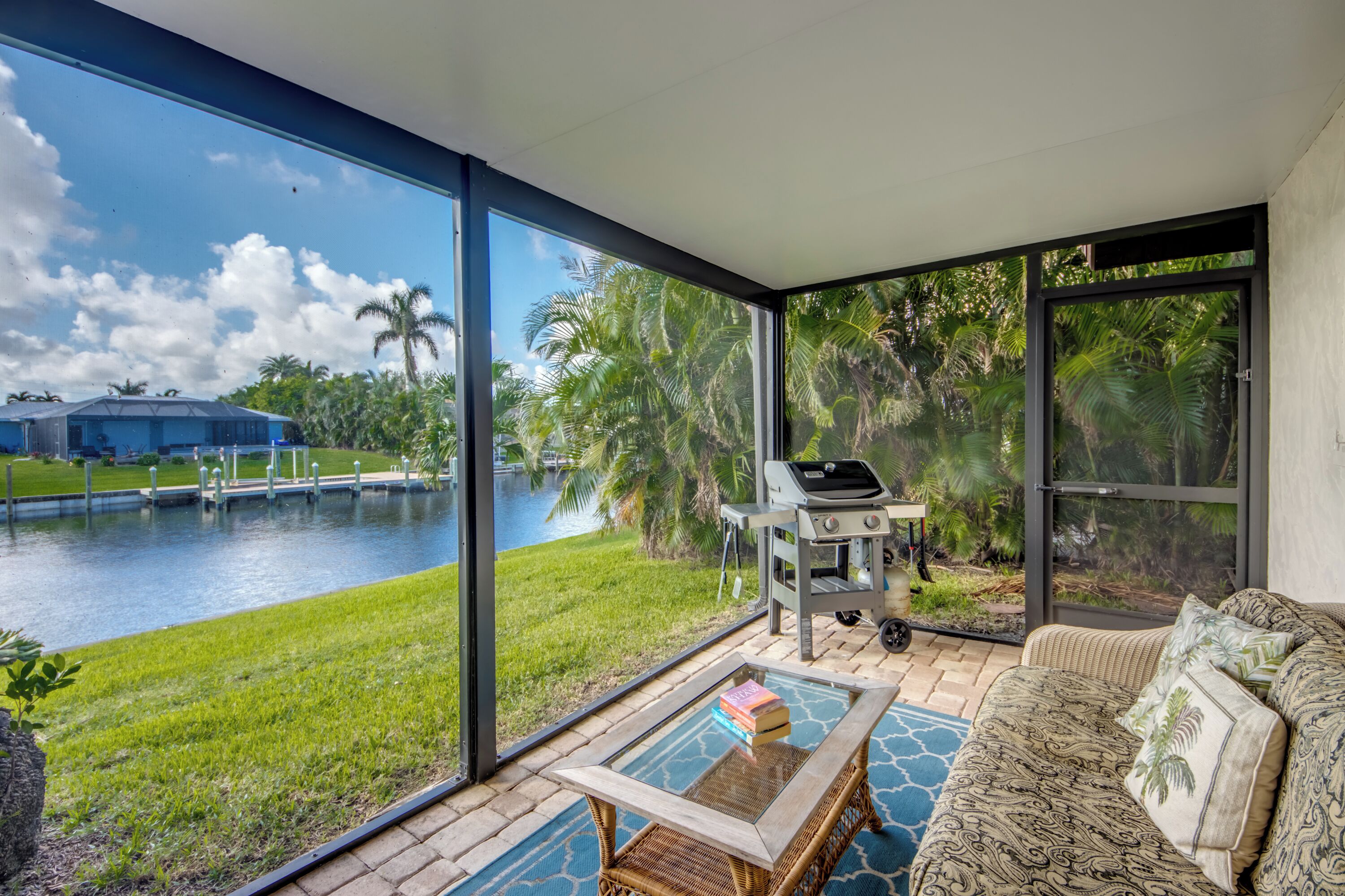 Villa 13 Coastal  Decor, Htd Saltwater Pool, Gulf Access. - Fort Myers, FL