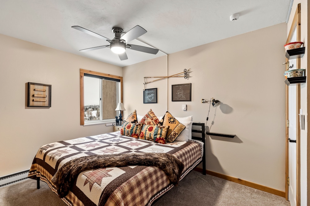 Panoramic Views And Mountain Comfort At Ridgecrest! - Steamboat Springs, CO