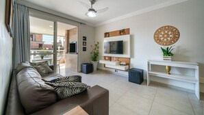 Apartamento | Sala de estar | Smart TV 