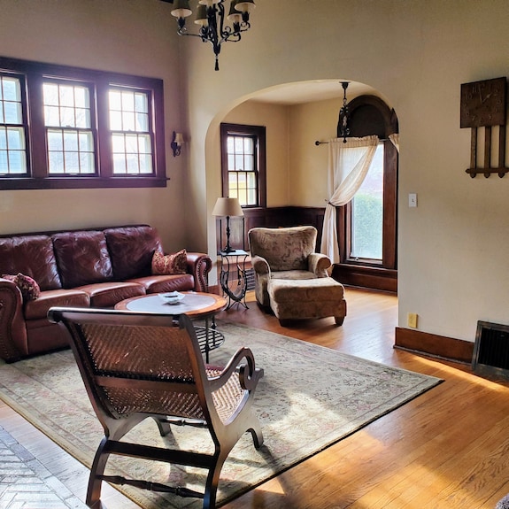 Haven In Midtown's Historic Morton Meadows - 벨레뷰