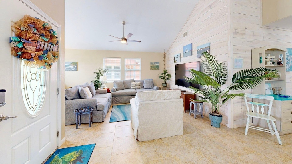 Room For Boat, Shared Pool, Golf Cart Access, Pet Friendly - Port Aransas, TX