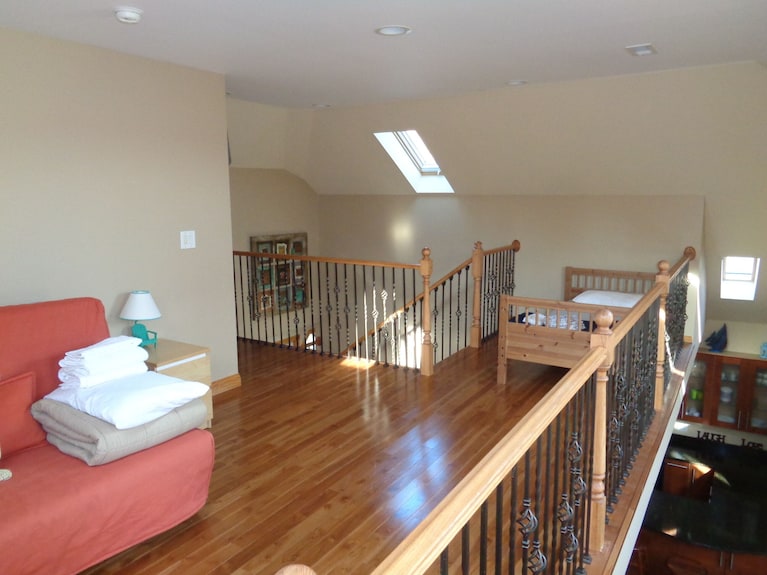 Lakefront, Hilltop, Newer Home For Family And Friends Fun And Enjoyment - Michigan