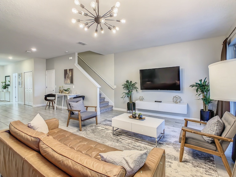 4916 - 5 Bedroom Pool Townhome In Storey Lake Resort Under 10 Minutes To Disney - Orlando