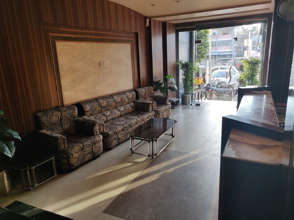 Hotel Rahul - Jabalpur