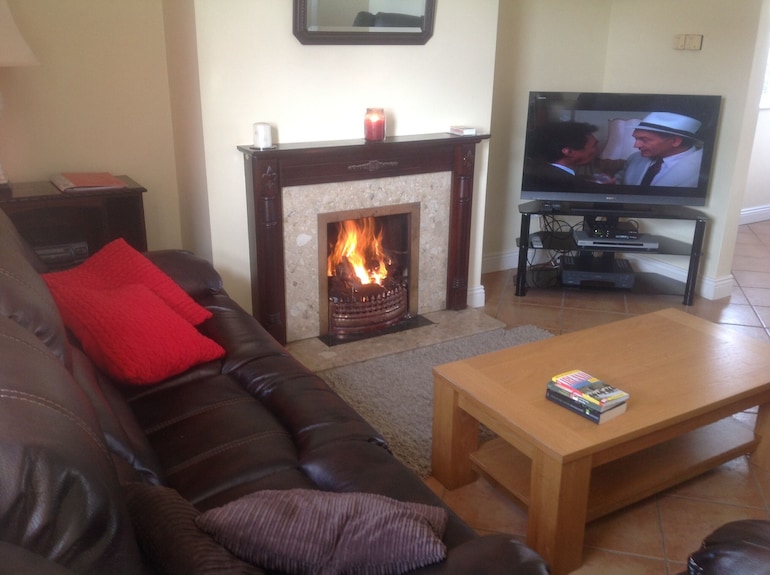Cosy Cottage Near Village Beach Links And Hogs Head Golf Courses - Ireland