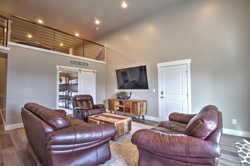 The Hideout #24 At Legacy Beach Resort - Lake Access! - Utah