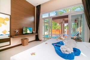 3 Bedroom Pool Villa with Sala | 3 quartos, cofres nos quartos, ferros/tábuas de passar roupa