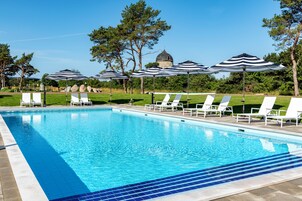Piscina exterior sazonal