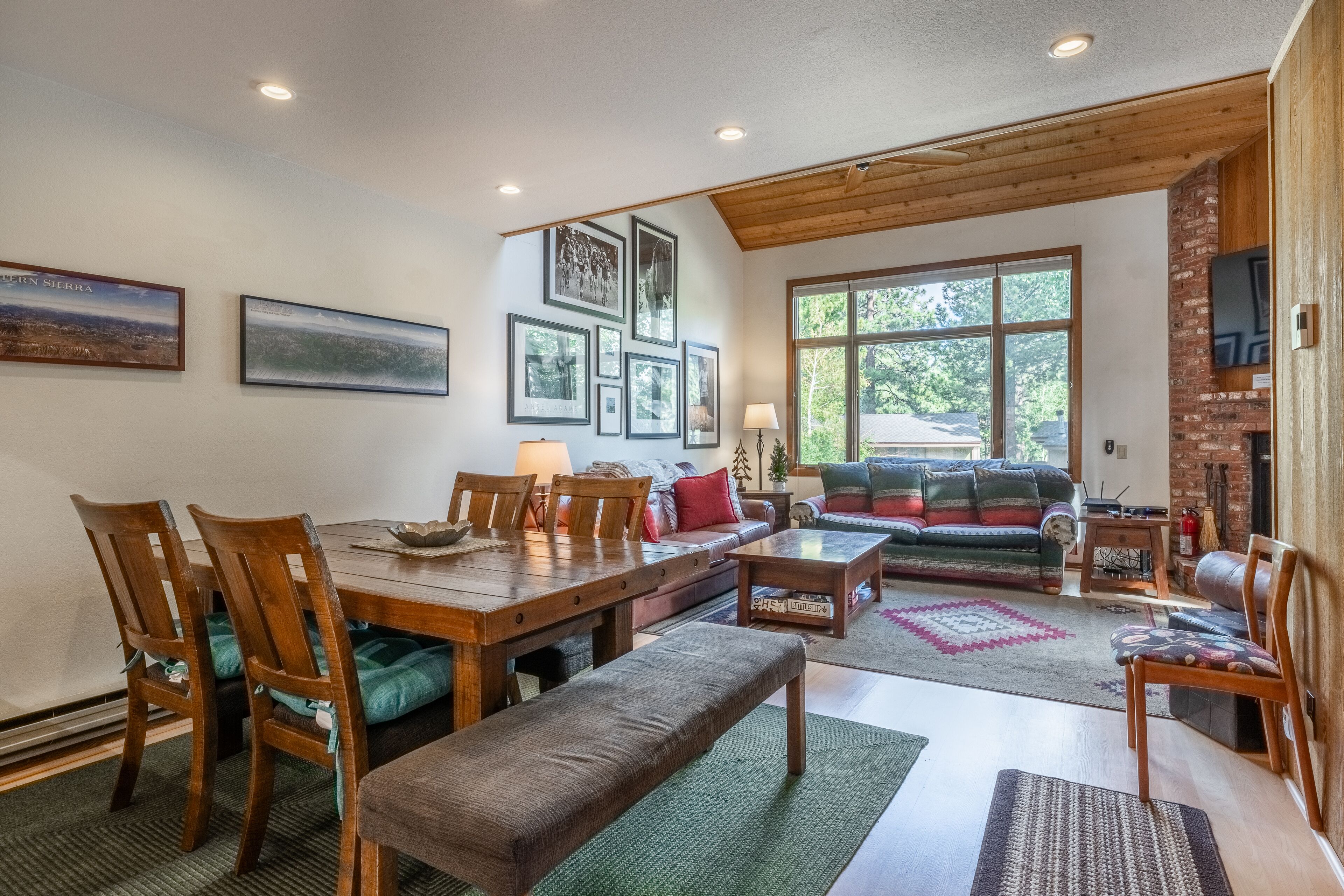 Woodlands #3: 2br/loft/2ba Sleeps 8  Beautiful Mountain Retreat, Winter & Summer - Mammoth Lakes, CA