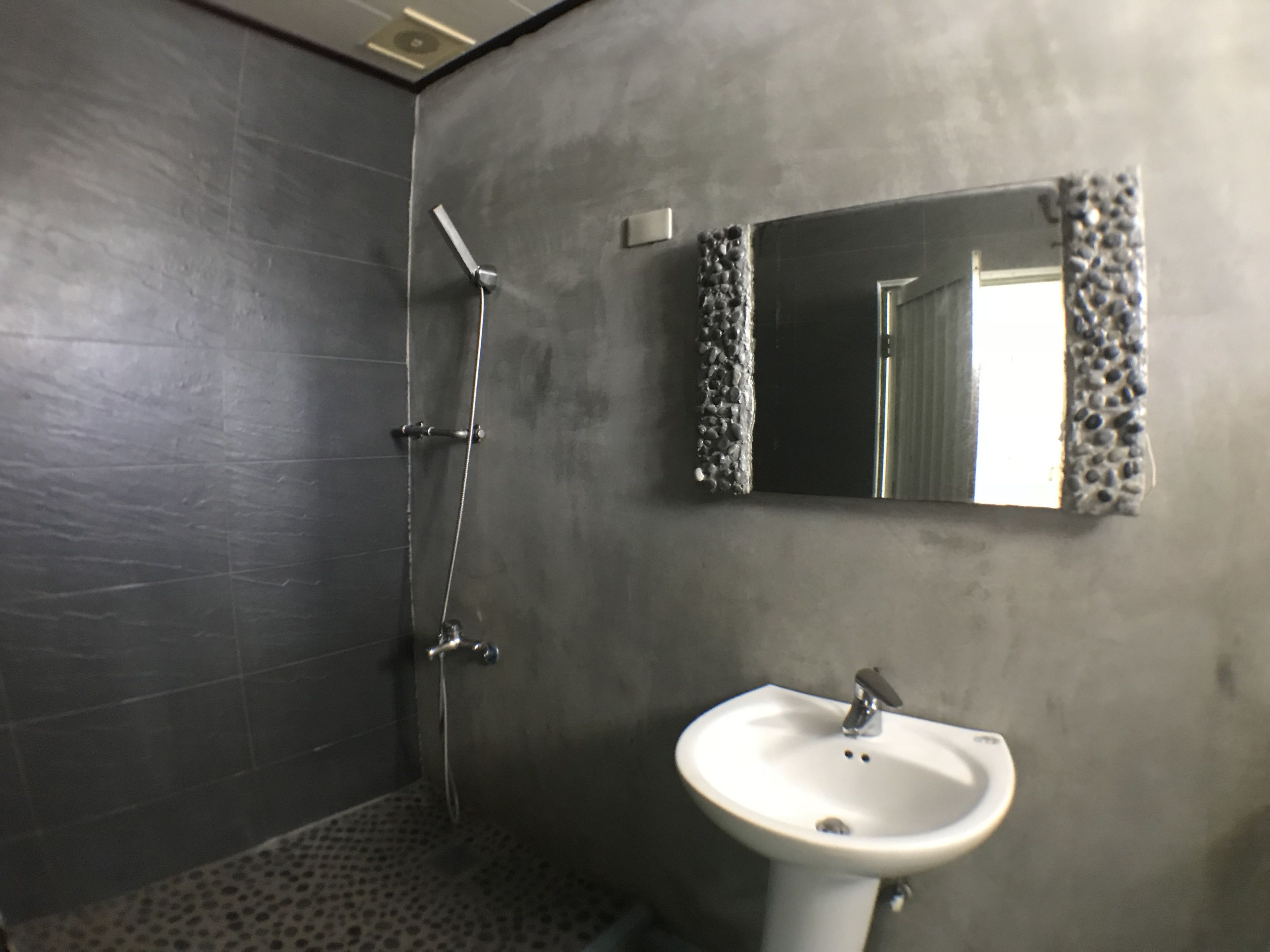 Quarto Familiar (8 people) | Casa de banho | Um polibã, artigos de higiene pessoal grátis, um secador de cabelo 