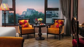 Suite Premier | 1 quarto, minibar, cofre no quarto, secretária