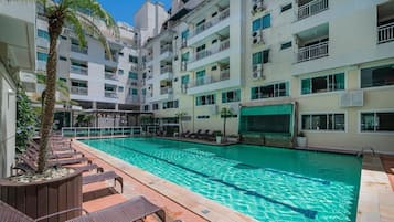 Apartamento, 1 cama de casal e sofá-cama, não fumadores | Piscina | Piscina interior, 2 piscinas exteriores
