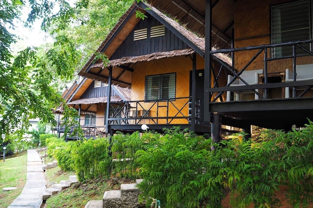 Naiya Beach Bungalow - Phuket