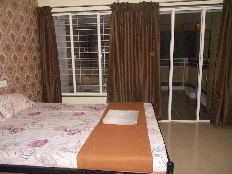 Pune Vacation Home En Medio De La Vegetación - Pune