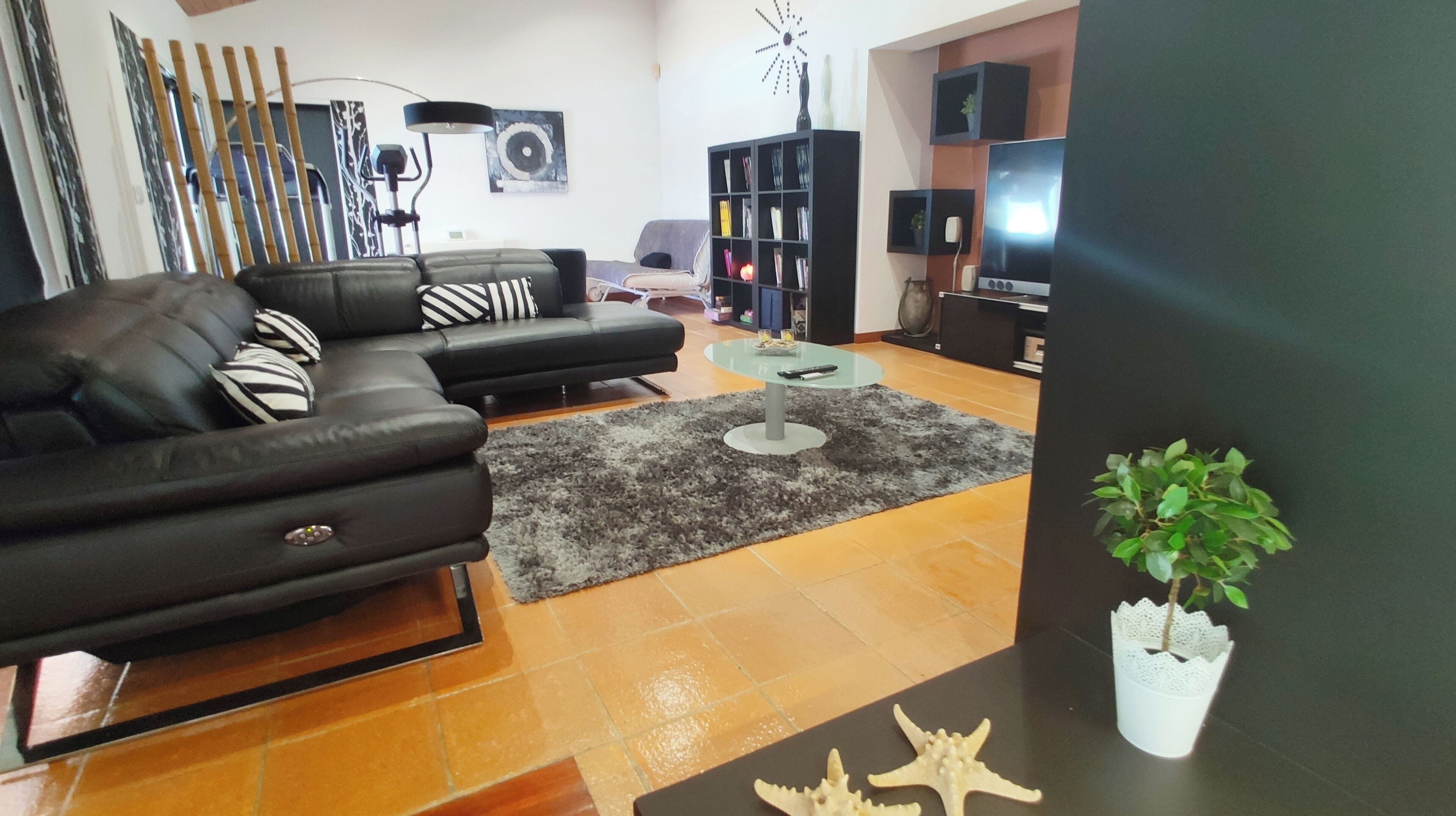 Villa Met Verwarmd Zwembad, Wiffi, 5min Strand, 20min Lissabon - Costa da Caparica