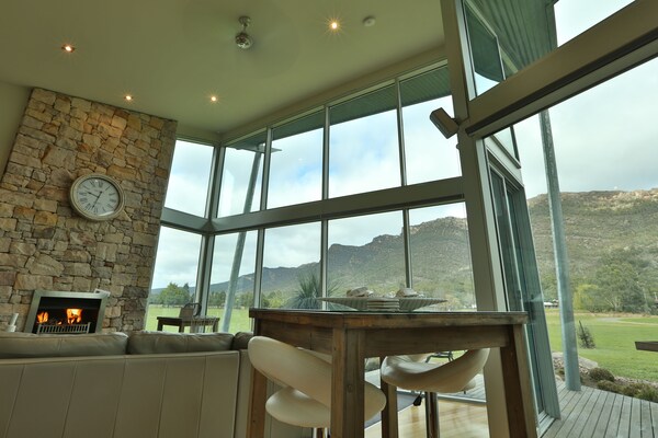 Ironstone Romantic Couples Retreat - Halls Gap