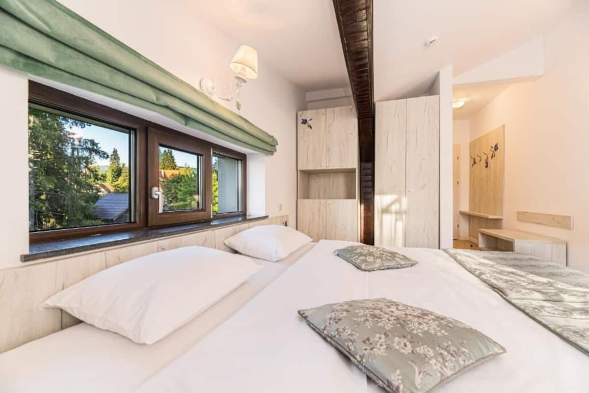 Wi-fi grátis, roupa de cama fornecida