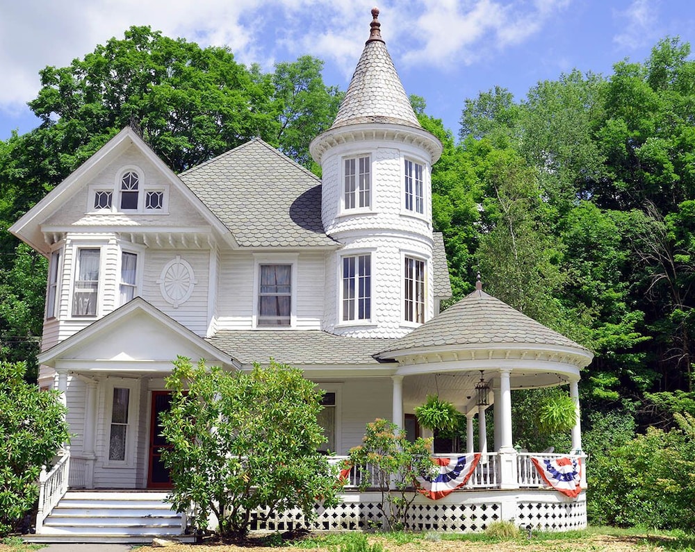 Shadowcrest - Hudson Valley, NY