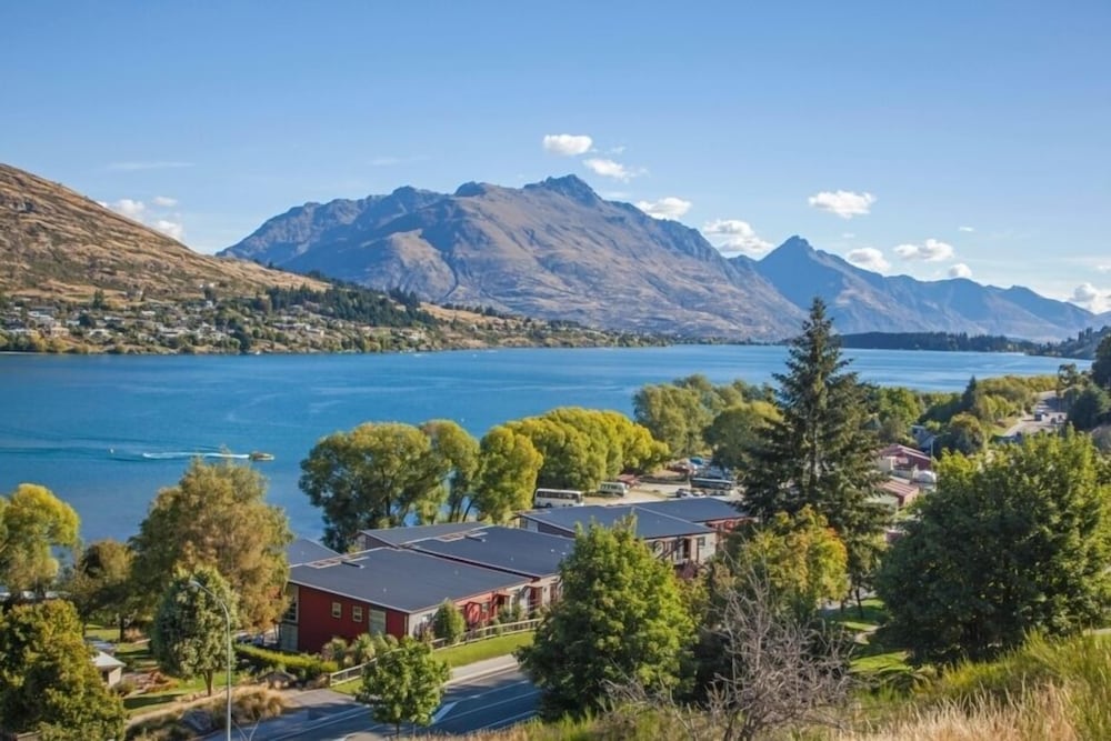 Hotel Styled Room At Frankton Marina - Queenstown