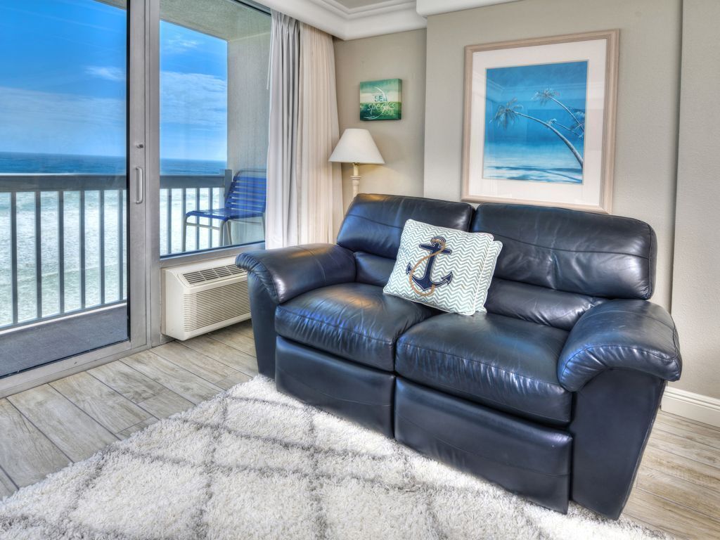 Oceanfront Retreat- Poolside View- Budget Friendly - Daytona Beach, FL