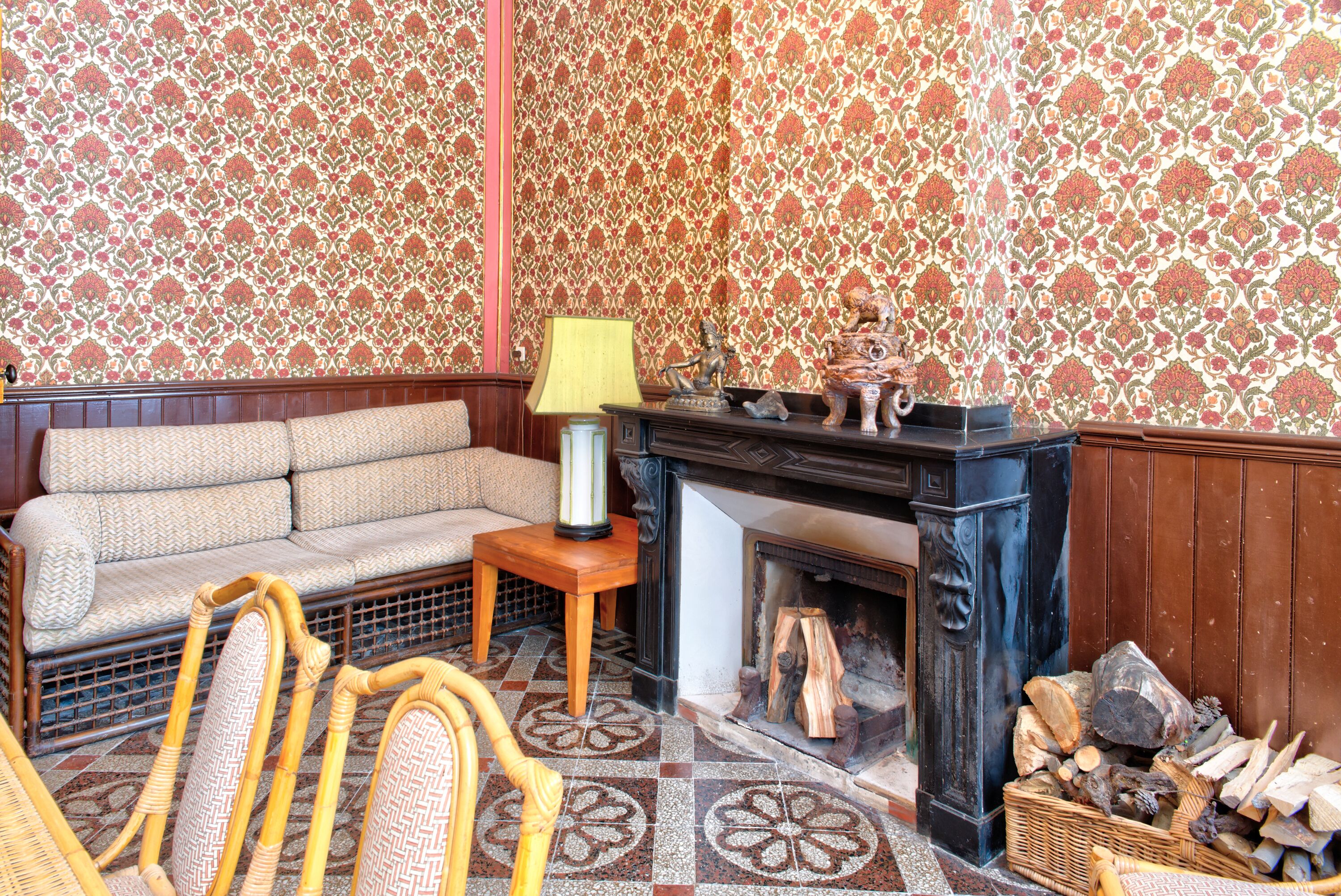 Vieux De 200 Ans, Grande Maison De Ville Avec Terrasse Romantique - Sigean