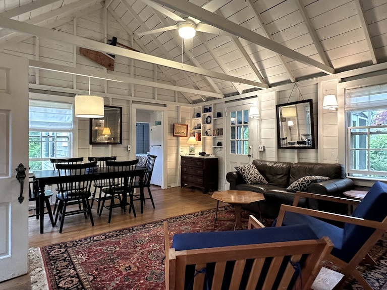 森とビーチの近くの平和な隠れ家 - マサチューセッツ州