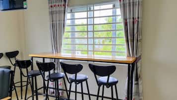 Café da manhã, almoço e jantar