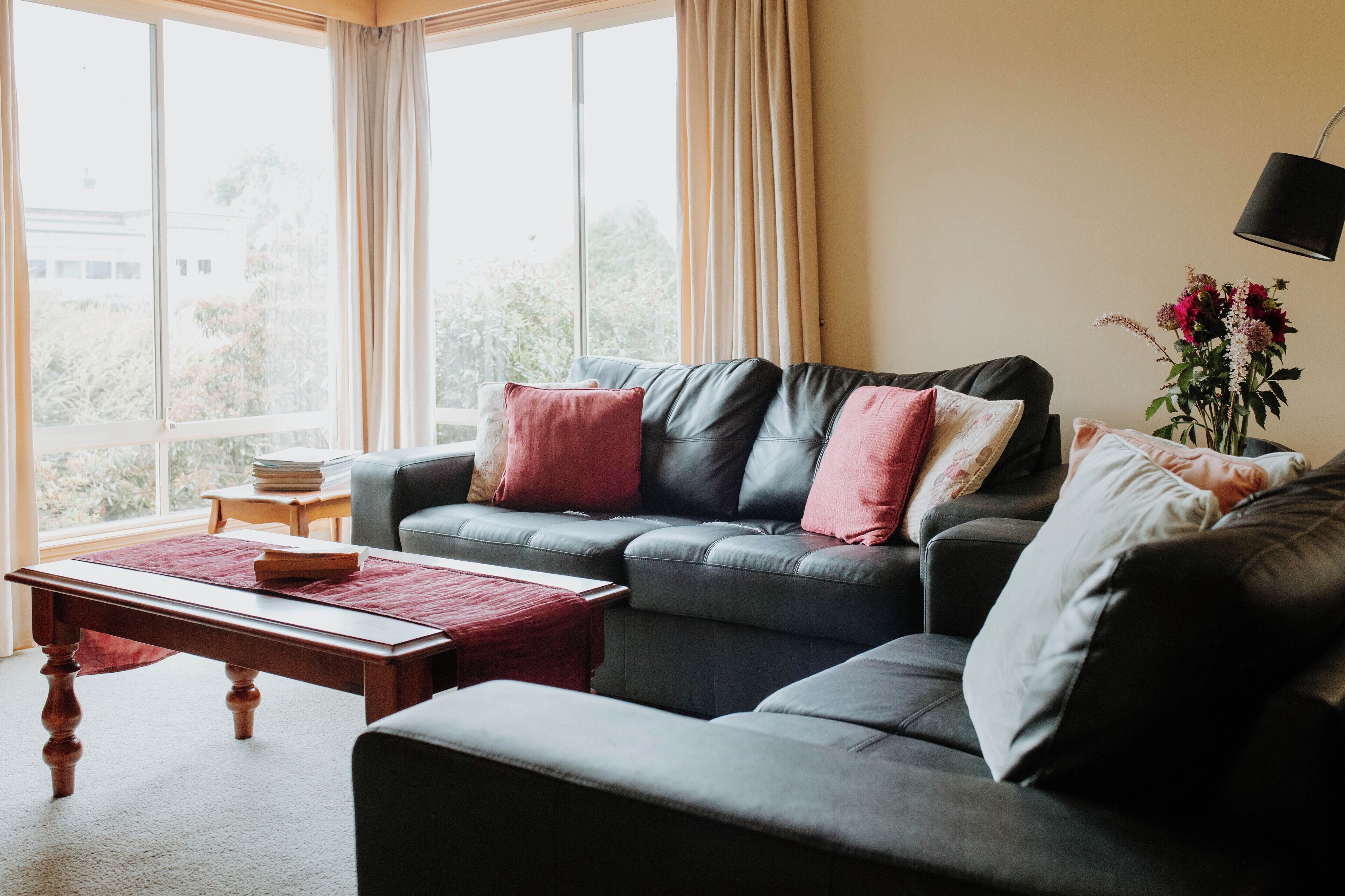 Belle Cottage - Spacious Self-contained 2 Bedroom House - Tasmania